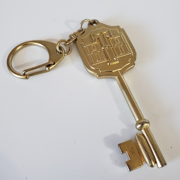 Disney | Accessories | Disney Parks Tower Of Terror Skeleton Key ...